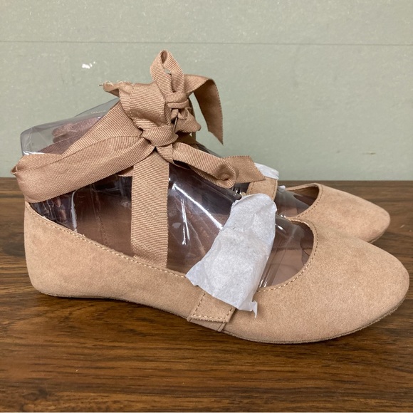 BAMBOO | Shoes | 55 Nwt Cute Bamboo Chantel Camel Brown Long Laces ...